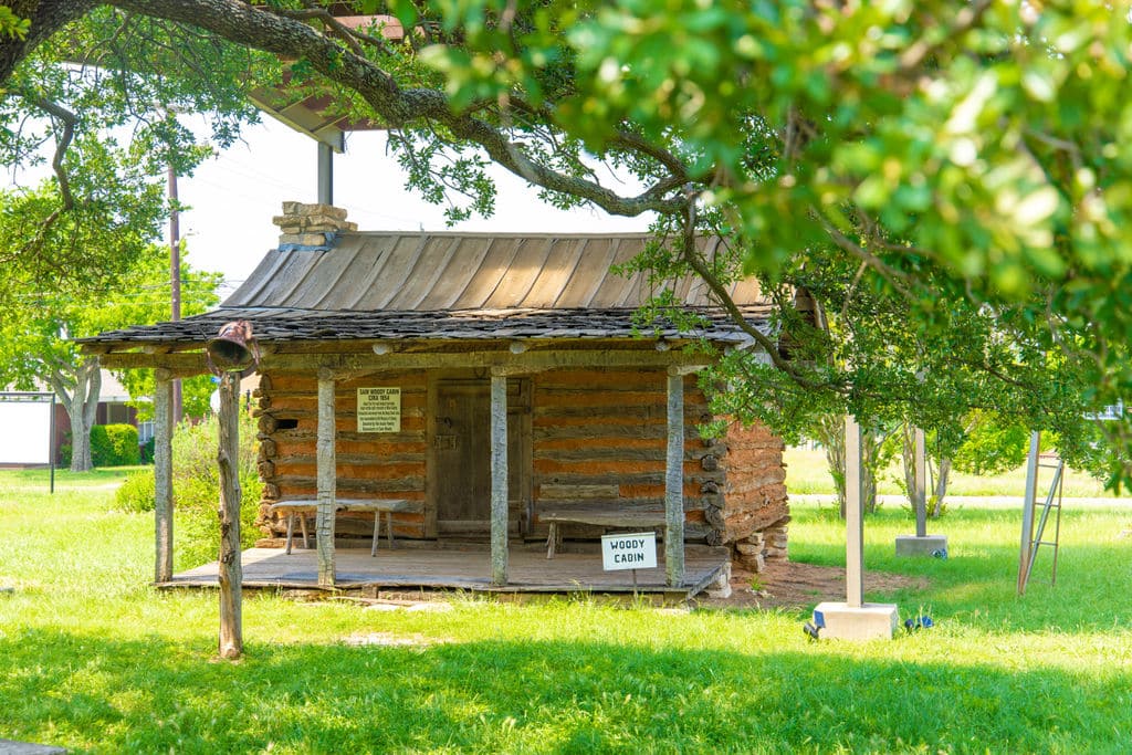 An Evening at the Woody Cabin - Visit Decatur Texas